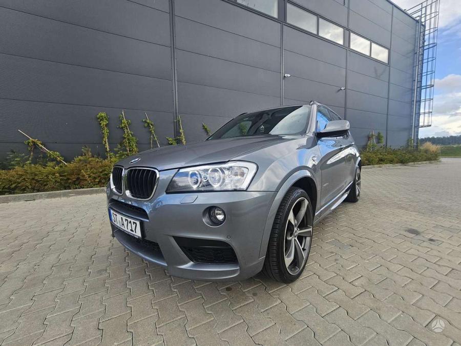 Grey BMW X3 2012 in Vilnius, with an engine capacity of 2.00 L and mileage of 291 thousand km for 10800 €, photo 10 on AUTOMOTO.COM.LV