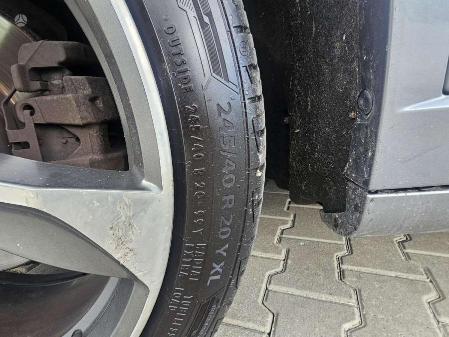 Grey BMW X3 2012 in Vilnius, with an engine capacity of 2.00 L and mileage of 291 thousand km for 10800 €, photo 14 on AUTOMOTO.COM.LV