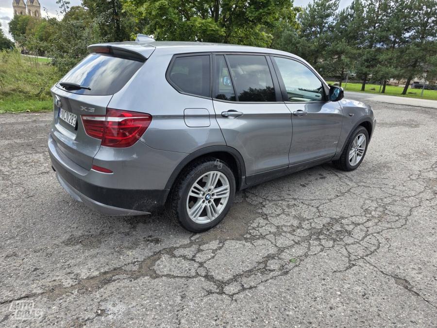 Grey BMW X3 2012 in Panevezys, with an engine capacity of 3.00 L and mileage of 211 thousand km for 8000 €, photo 6 on AUTOMOTO.COM.LV