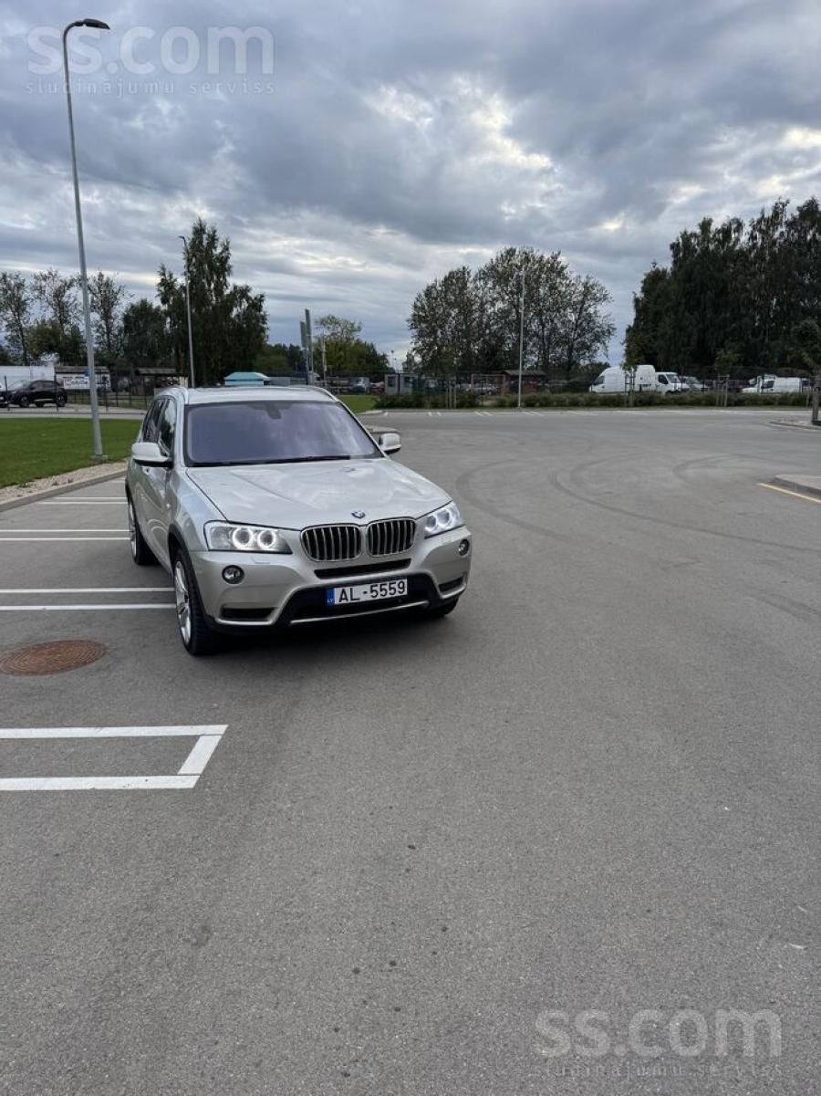 Grey BMW X3 2012 in Riga, with an engine capacity of 3.00 L and mileage of 278 thousand km for 10100 €, photo 1 on AUTOMOTO.COM.LV