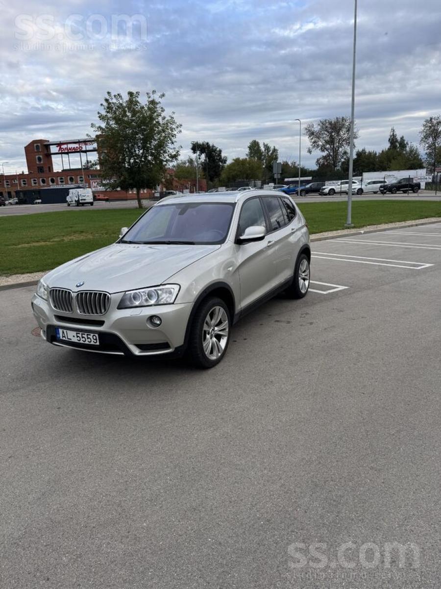 Grey BMW X3 2012 in Riga, with an engine capacity of 3.00 L and mileage of 278 thousand km for 10100 €, photo 3 on AUTOMOTO.COM.LV