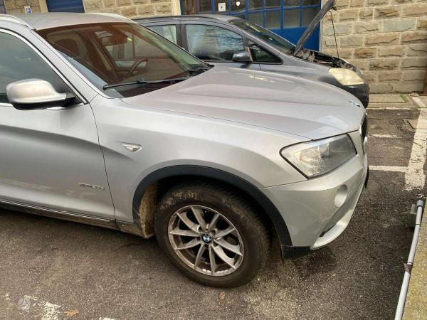 Pelēks BMW X3 2013 Panevēža, ar dzinēja tilpumu 2.00 L un nobraukumu 330 tūkst. km par 4500 €, foto 2 vietnē AUTOMOTO.COM.LV