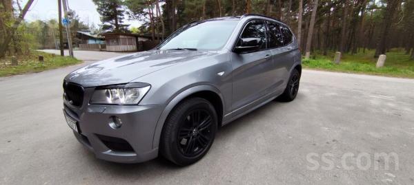 Pelēks BMW X3 2013 Rīga, ar dzinēja tilpumu 3.00 L un nobraukumu 264 tūkst. km par 15900 €, foto 1 vietnē AUTOMOTO.COM.LV