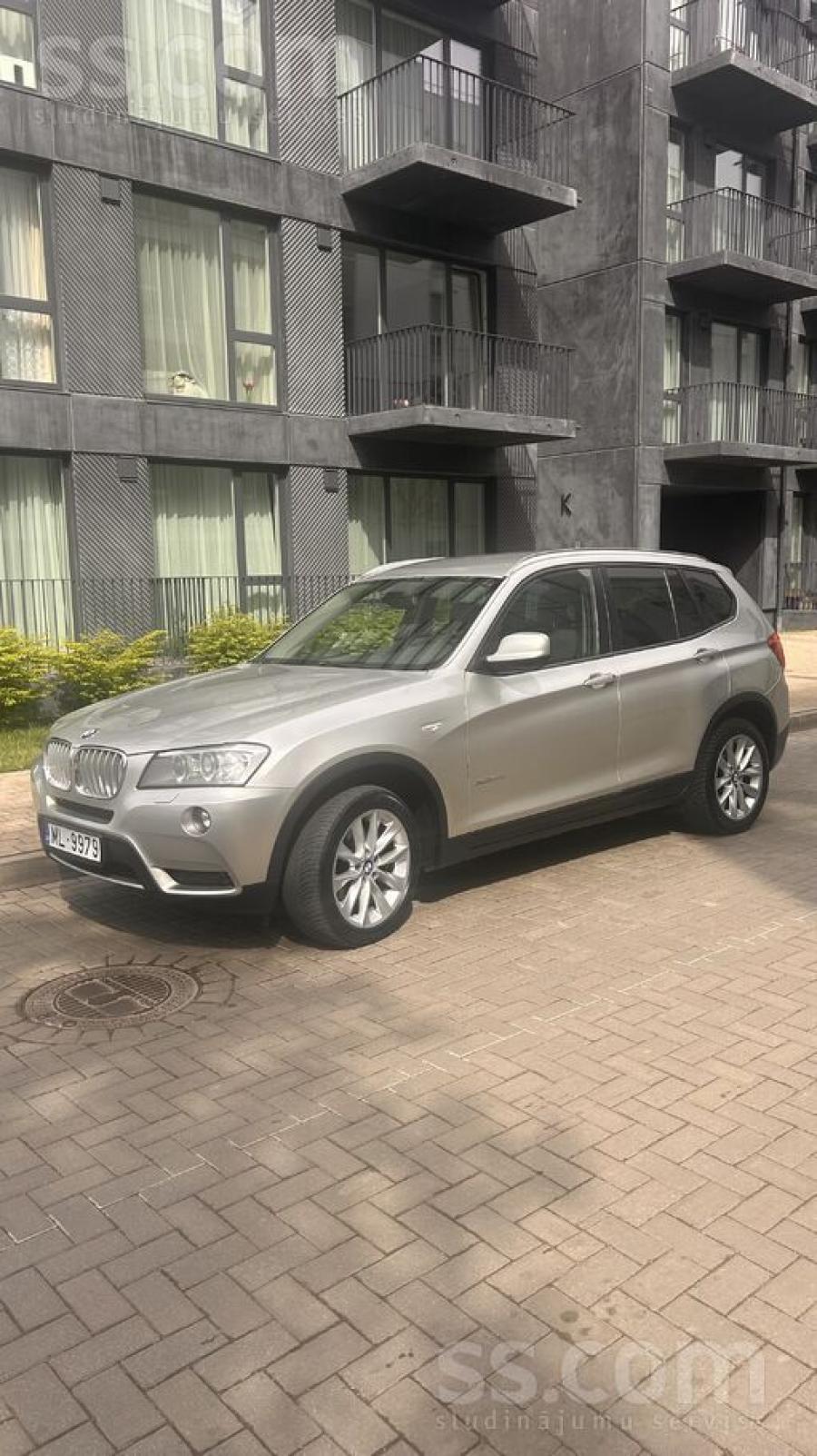 Grey BMW X3 2013 in Riga, with an engine capacity of 3.00 L and mileage of 330 thousand km for 10800 €, photo 1 on AUTOMOTO.COM.LV