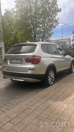 Grey BMW X3 2013 in Riga, with an engine capacity of 3.00 L and mileage of 330 thousand km for 10800 €, photo 5 on AUTOMOTO.COM.LV