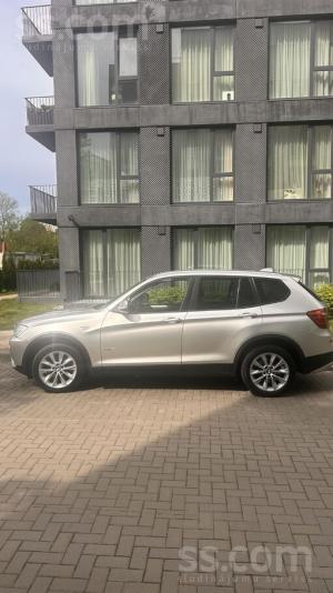 Grey BMW X3 2013 in Riga, with an engine capacity of 3.00 L and mileage of 330 thousand km for 10800 €, photo 6 on AUTOMOTO.COM.LV