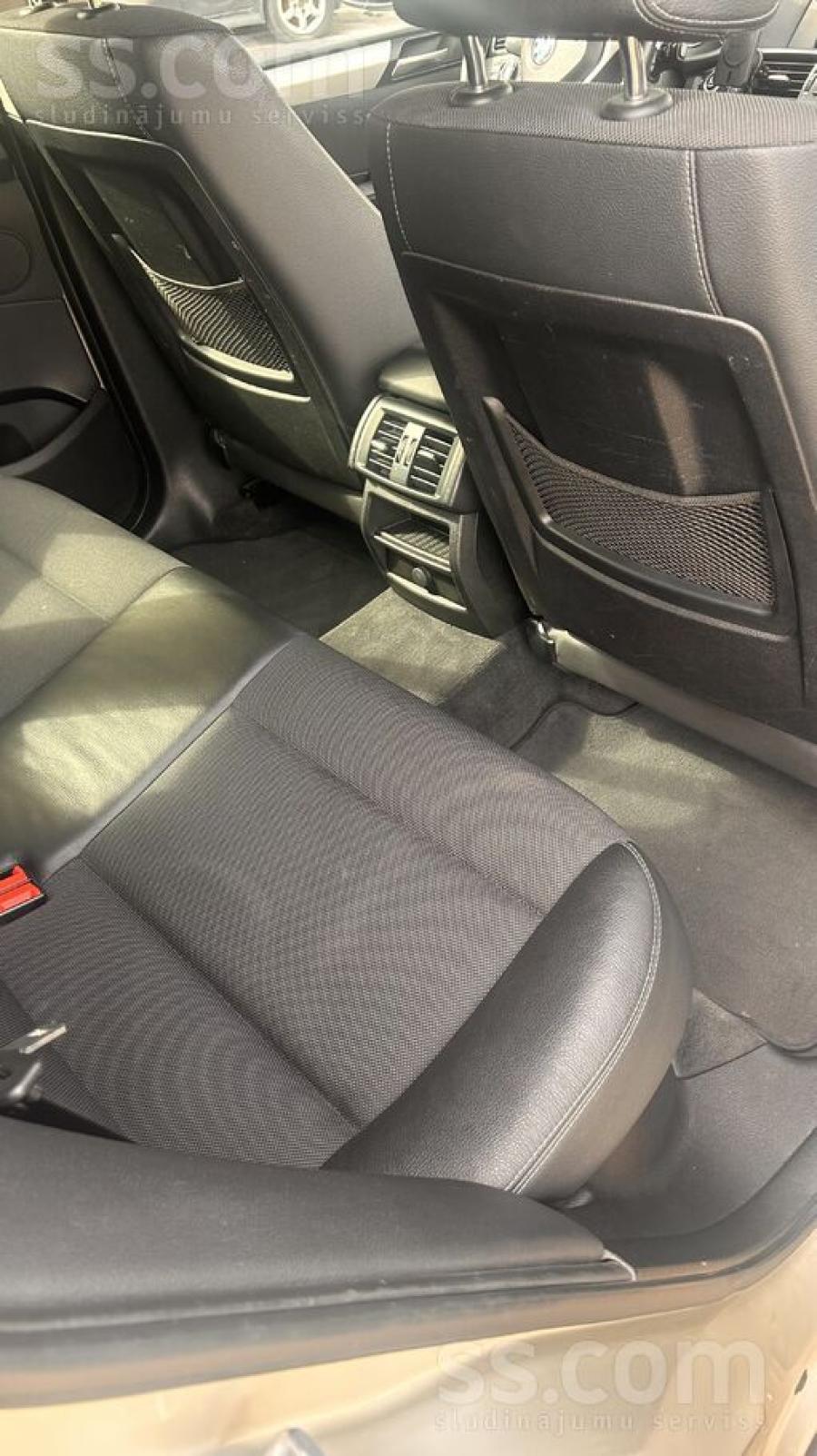 Grey BMW X3 2013 in Riga, with an engine capacity of 3.00 L and mileage of 330 thousand km for 10800 €, photo 15 on AUTOMOTO.COM.LV