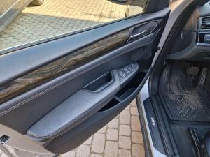 Grey BMW X3 2013 in Panevezys, with an engine capacity of 2.00 L and mileage of 185 thousand km for 7650 €, photo 8 on AUTOMOTO.COM.LV