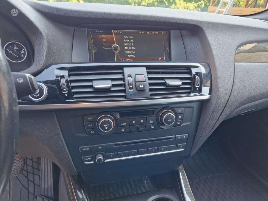 Grey BMW X3 2013 in Panevezys, with an engine capacity of 2.00 L and mileage of 185 thousand km for 7650 €, photo 12 on AUTOMOTO.COM.LV
