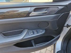 Grey BMW X3 2013 in Panevezys, with an engine capacity of 2.00 L and mileage of 185 thousand km for 7650 €, photo 16 on AUTOMOTO.COM.LV