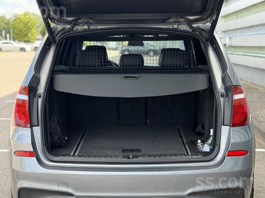 Grey BMW X3 2013 in Riga, with an engine capacity of 3.00 L and mileage of 349 thousand km for 12000 €, photo 11 on AUTOMOTO.COM.LV