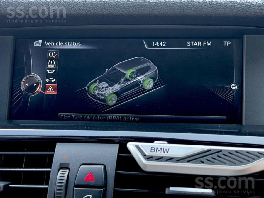 Grey BMW X3 2013 in Riga, with an engine capacity of 3.00 L and mileage of 349 thousand km for 12000 €, photo 25 on AUTOMOTO.COM.LV