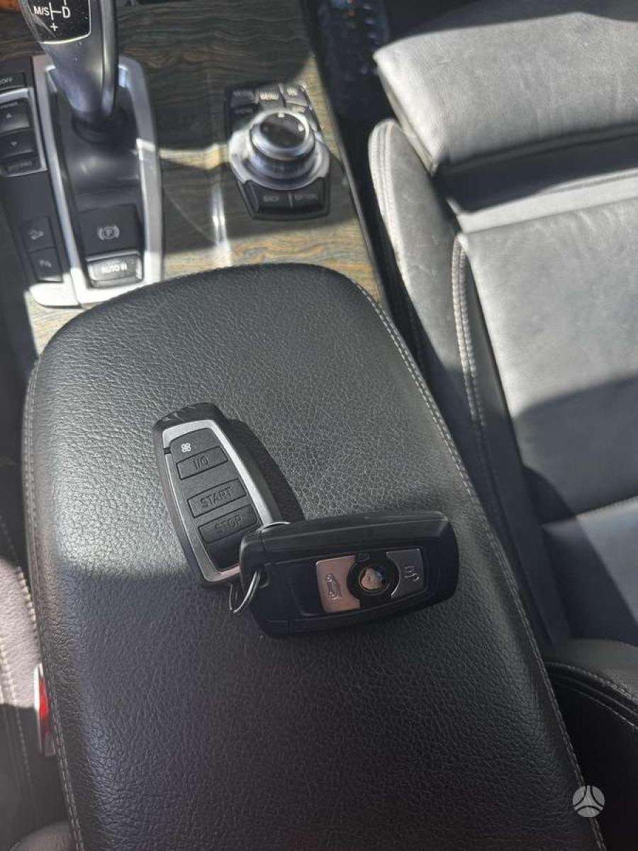 Grey BMW X3 2013 in Kretinga, with an engine capacity of 2.99 L and mileage of 305 thousand km for 11000 €, photo 19 on AUTOMOTO.COM.LV