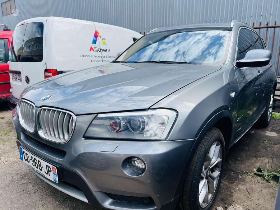 Grey BMW X3 2013 in Kaunas, with an engine capacity of 2.99 L and mileage of 250 thousand km for 4700 €, photo 1 on AUTOMOTO.COM.LV