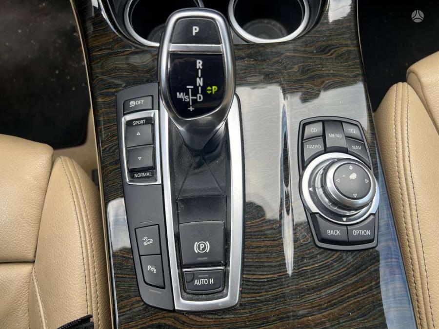 Grey BMW X3 2013 in Kaunas, with an engine capacity of 2.99 L and mileage of 250 thousand km for 4700 €, photo 8 on AUTOMOTO.COM.LV