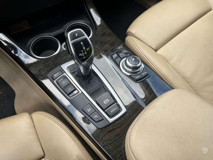 Grey BMW X3 2013 in Kaunas, with an engine capacity of 2.99 L and mileage of 250 thousand km for 4700 €, photo 11 on AUTOMOTO.COM.LV