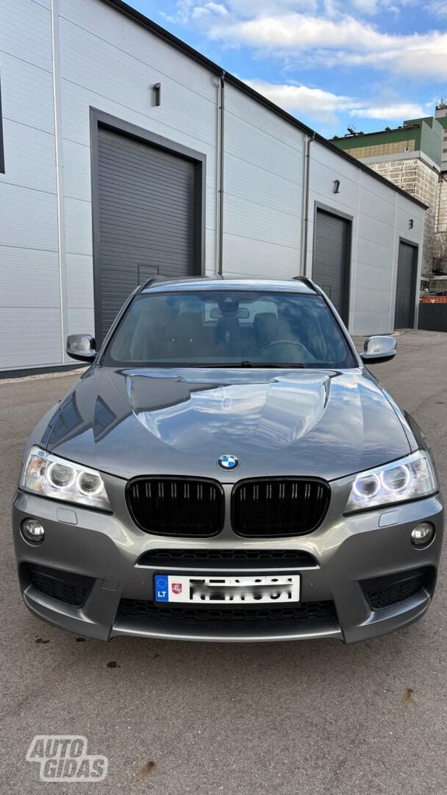 Grey BMW X3 2013 in Kretinga, with an engine capacity of 3.00 L and mileage of 291 thousand km for 13200 €, photo 4 on AUTOMOTO.COM.LV