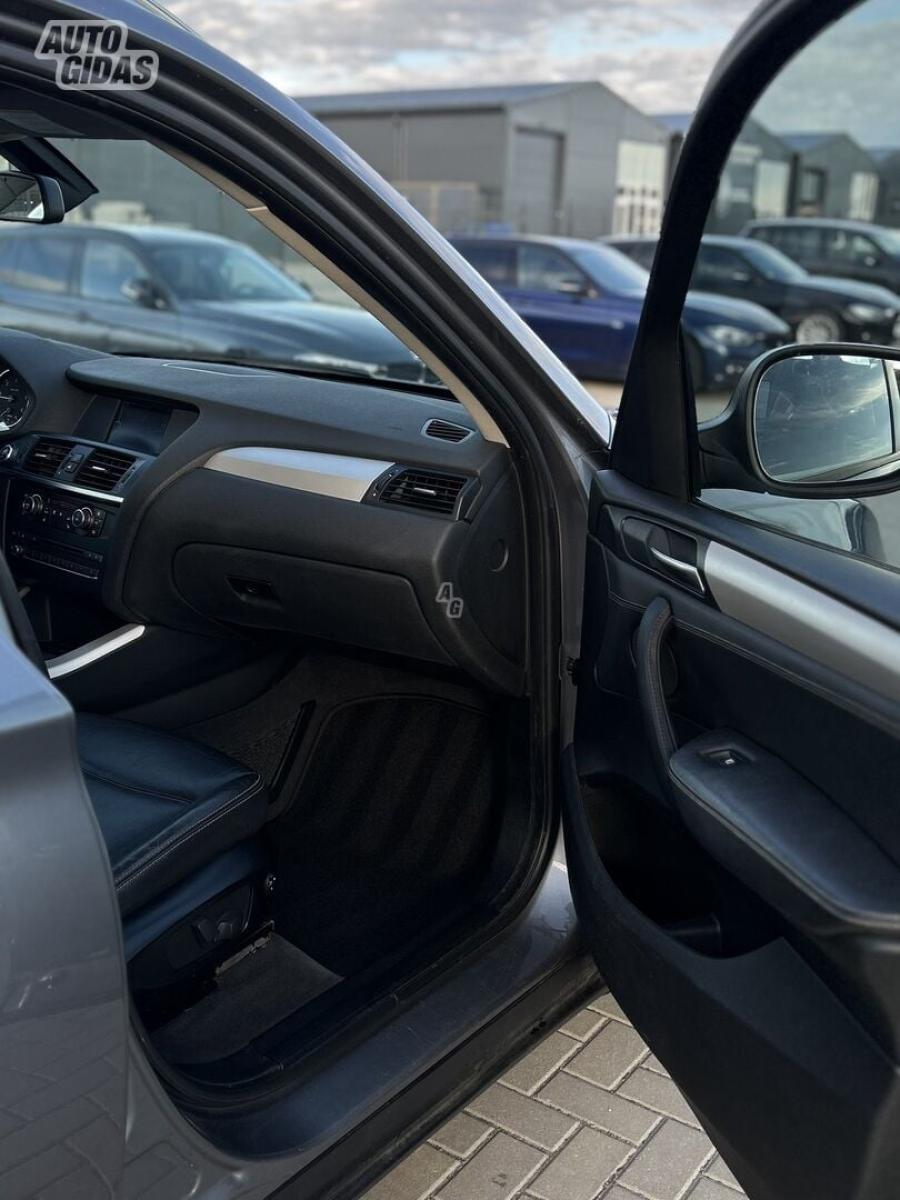 Pelēks BMW X3 2013 Kauņa, ar dzinēja tilpumu 2.00 L un nobraukumu 258 tūkst. km par 9999 €, foto 29 vietnē AUTOMOTO.COM.LV