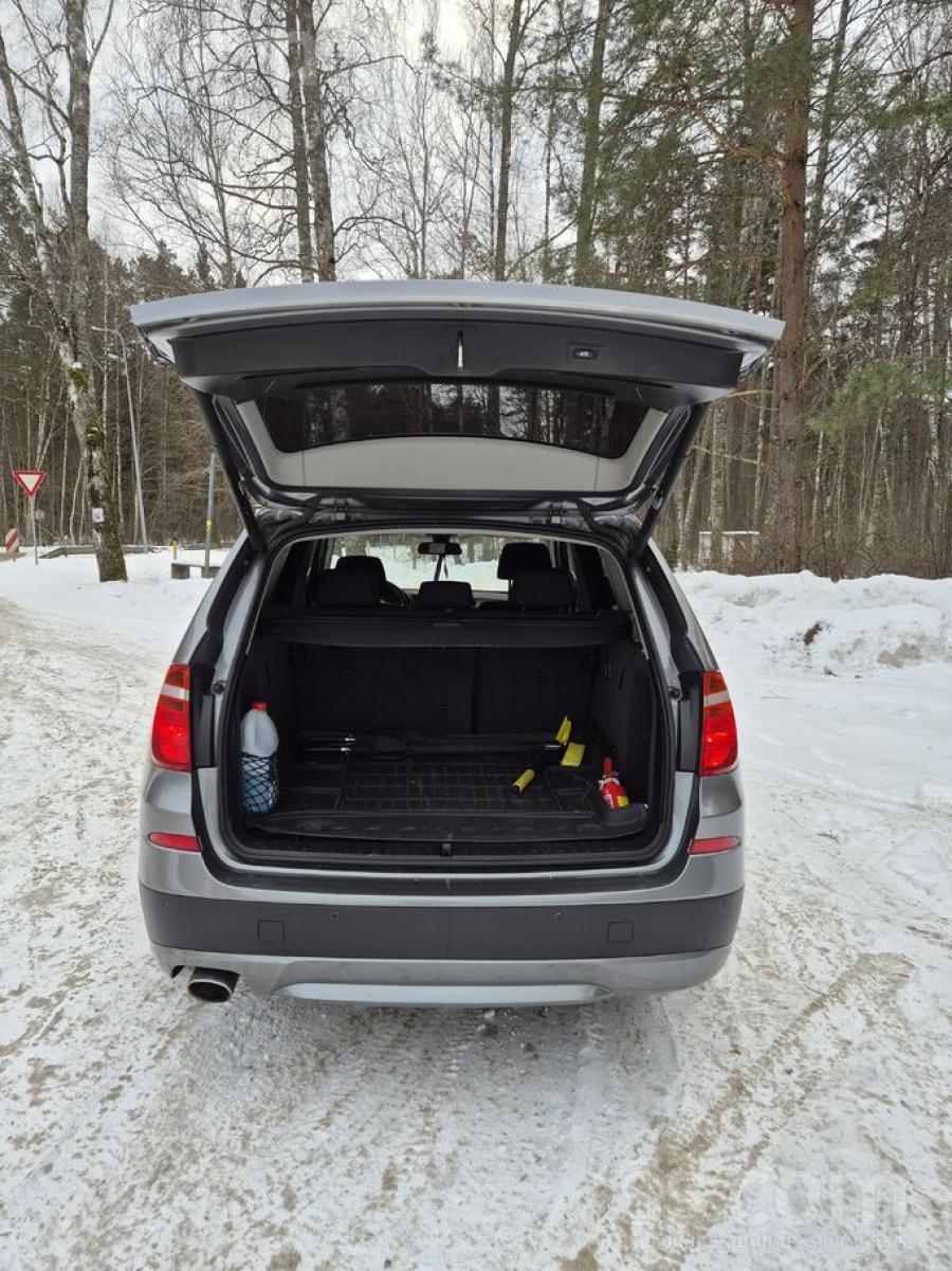 Grey BMW X3 2014 in Riga, with an engine capacity of 2.00 L and mileage of 254 thousand km for 10200 €, photo 5 on AUTOMOTO.COM.LV
