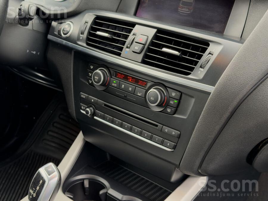 Pelēks BMW X3 2014 Daugavpils, ar dzinēja tilpumu 2.00 L un nobraukumu 201 tūkst. km par 11500 €, foto 19 vietnē AUTOMOTO.COM.LV