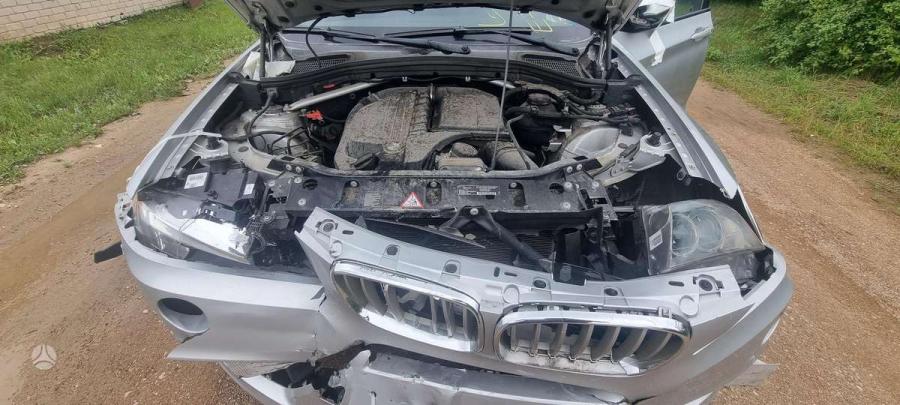 Grey BMW X3 2014 in Vilnius, with an engine capacity of 2.98 L and mileage of 97 thousand km for 7800 €, photo 19 on AUTOMOTO.COM.LV