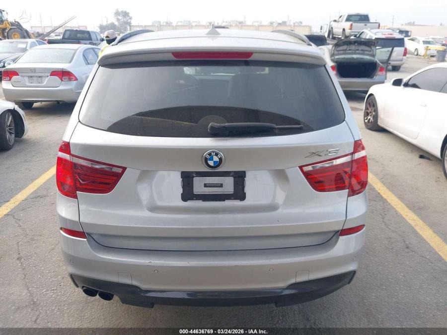 Pelēks BMW X3 2014 Viļņa, ar dzinēja tilpumu 2.98 L un nobraukumu 97 tūkst. km par 7400 €, foto 4 vietnē AUTOMOTO.COM.LV