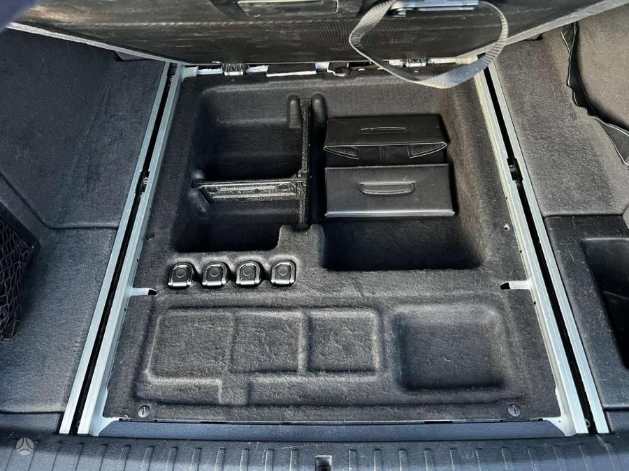 Grey BMW X3 2014 in Silale, with an engine capacity of 2.00 L and mileage of 335 thousand km for 8400 €, photo 13 on AUTOMOTO.COM.LV