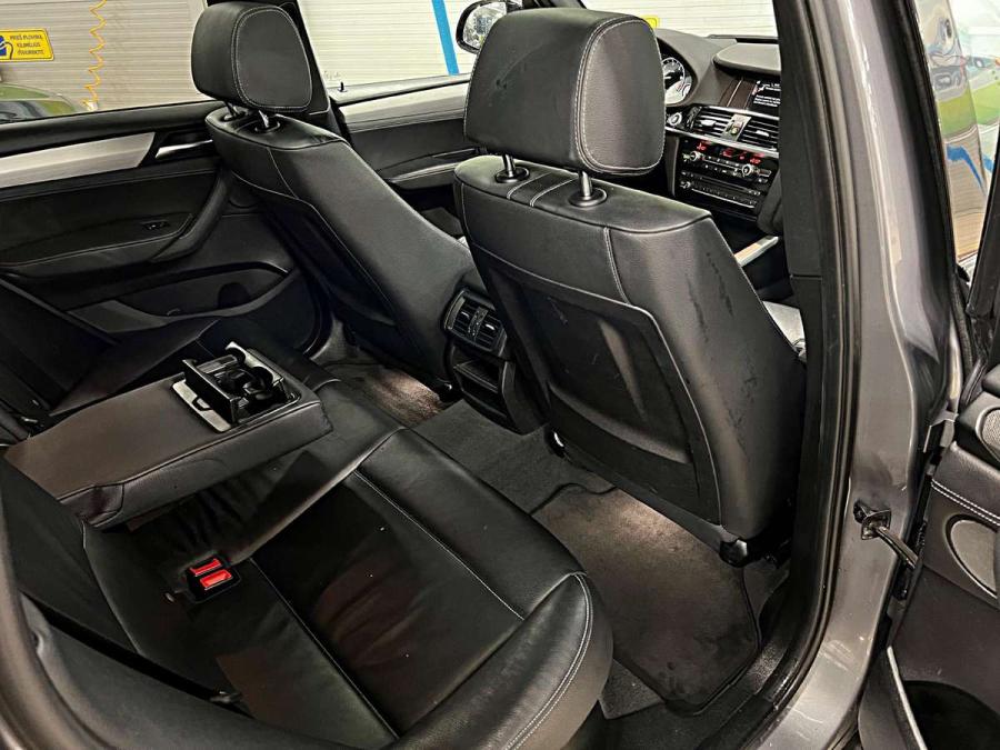 Pelēks BMW X3 2015 Viļņa, ar dzinēja tilpumu 2.99 L un nobraukumu 346 tūkst. km par 12999 €, foto 17 vietnē AUTOMOTO.COM.LV