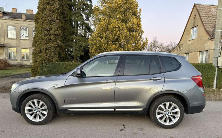 Grey BMW X3 2015 in Kedainiai, with an engine capacity of 2.99 L and mileage of 291 thousand km for 12700 €, photo 6 on AUTOMOTO.COM.LV