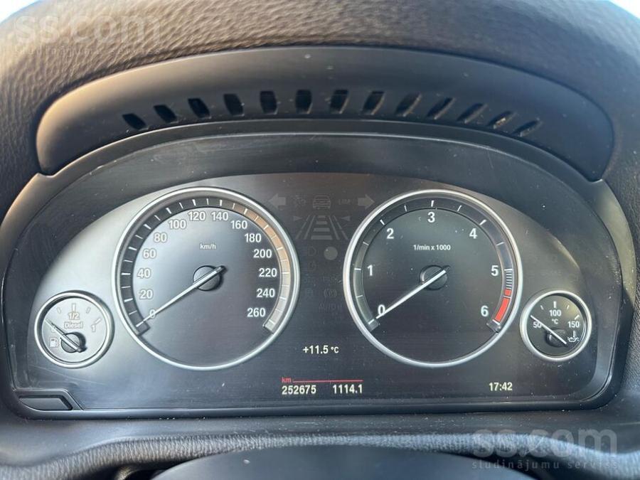 Pelēks BMW X3 2015 Daugavpils, ar dzinēja tilpumu 2.00 L un nobraukumu 242 tūkst. km par 12900 €, foto 24 vietnē AUTOMOTO.COM.LV
