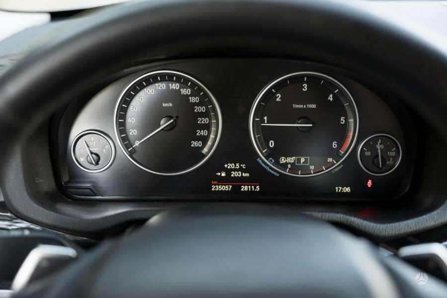 Серый БМВ Х3 2015 в Вильнюс, объемом двигателя 2.00 л и пробегом 235 тыс. км за 13500 €, фото 29 на AUTOMOTO.COM.LV