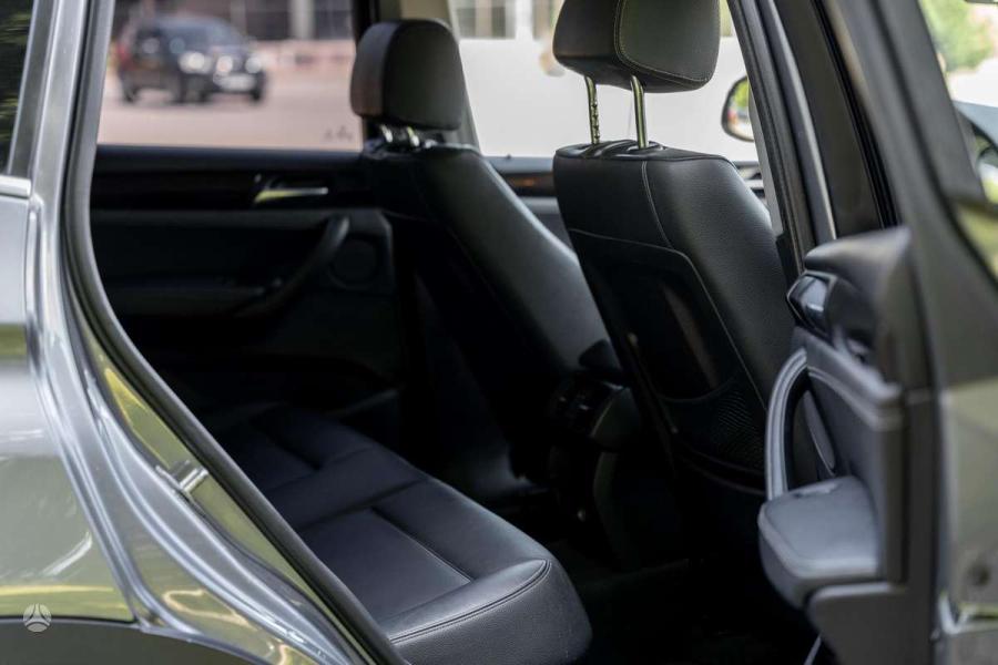 Pelēks BMW X3 2015 Viļņa, ar dzinēja tilpumu 2.00 L un nobraukumu 234 tūkst. km par 13200 €, foto 18 vietnē AUTOMOTO.COM.LV