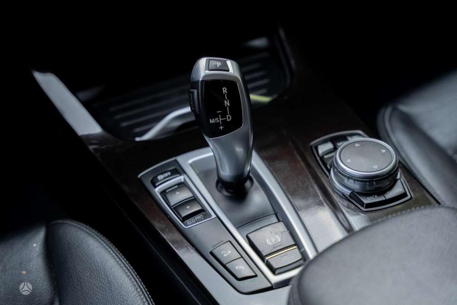 Pelēks BMW X3 2015 Viļņa, ar dzinēja tilpumu 2.00 L un nobraukumu 234 tūkst. km par 13200 €, foto 25 vietnē AUTOMOTO.COM.LV