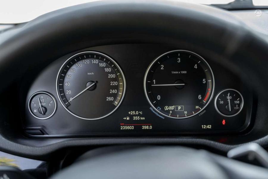 Pelēks BMW X3 2015 Viļņa, ar dzinēja tilpumu 2.00 L un nobraukumu 234 tūkst. km par 13200 €, foto 30 vietnē AUTOMOTO.COM.LV