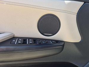 Grey BMW X3 2015 in Vilnius, with an engine capacity of 2.00 L and mileage of 161 thousand km for 10750 €, photo 16 on AUTOMOTO.COM.LV