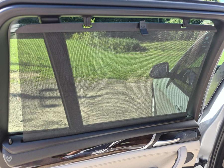Grey BMW X3 2015 in Vilnius, with an engine capacity of 2.00 L and mileage of 161 thousand km for 10750 €, photo 19 on AUTOMOTO.COM.LV