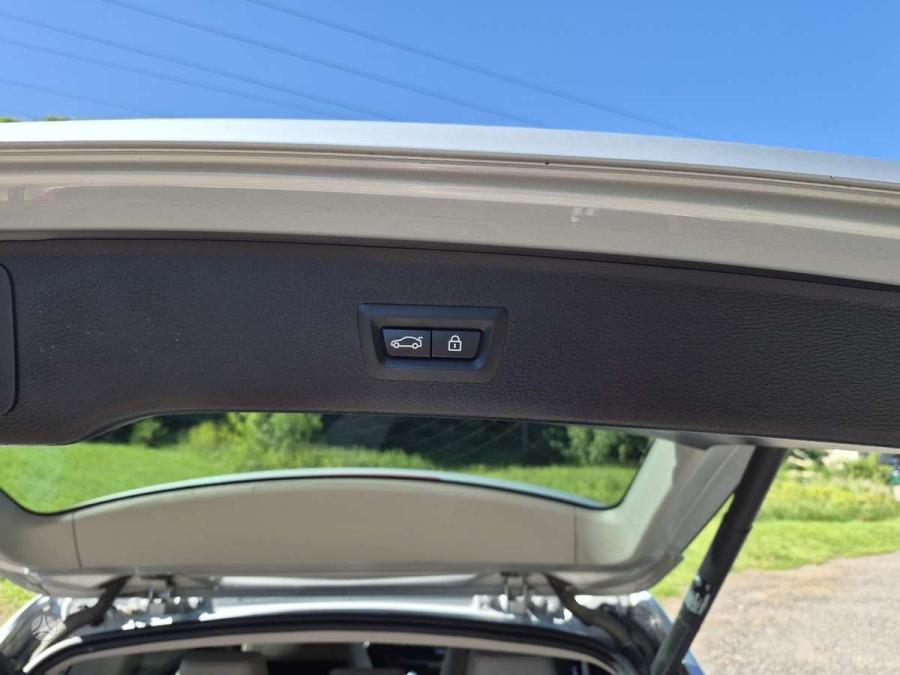 Grey BMW X3 2015 in Vilnius, with an engine capacity of 2.00 L and mileage of 161 thousand km for 10750 €, photo 21 on AUTOMOTO.COM.LV