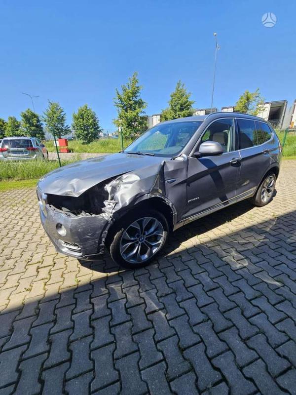 Grey BMW X3 2016 in Klaipeda, with an engine capacity of 2.00 L and mileage of 232 thousand km for 7800 €, photo 9 on AUTOMOTO.COM.LV