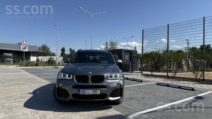 Grey BMW X3 2016 in Riga, with an engine capacity of 2.00 L and mileage of 106 thousand km for 18500 €, photo 3 on AUTOMOTO.COM.LV
