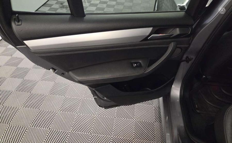 Pelēks BMW X3 2016 Marijampole, ar dzinēja tilpumu 2.99 L un nobraukumu 272 tūkst. km par 16450 €, foto 19 vietnē AUTOMOTO.COM.LV