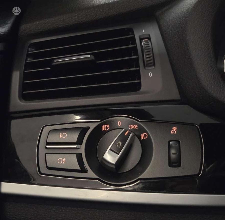 Pelēks BMW X3 2016 Marijampole, ar dzinēja tilpumu 2.99 L un nobraukumu 272 tūkst. km par 16450 €, foto 25 vietnē AUTOMOTO.COM.LV