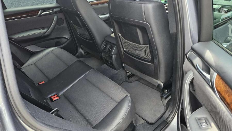 Grey BMW X3 2016 in Elektrenai, with an engine capacity of 2.00 L and mileage of 189 thousand km for 15800 €, photo 19 on AUTOMOTO.COM.LV