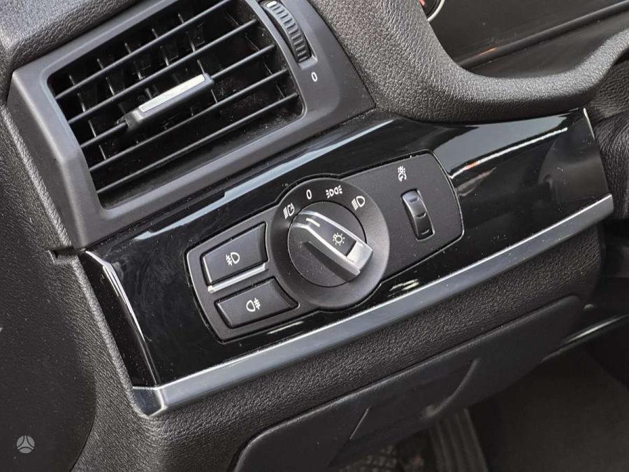 Pelēks BMW X3 2016 Klaipėda, ar dzinēja tilpumu 2.00 L un nobraukumu 165 tūkst. km par 13900 €, foto 14 vietnē AUTOMOTO.COM.LV