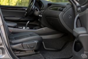 Grey BMW X3 2016 in Vilnius, with an engine capacity of 2.00 L and mileage of 231 thousand km for 13290 €, photo 12 on AUTOMOTO.COM.LV