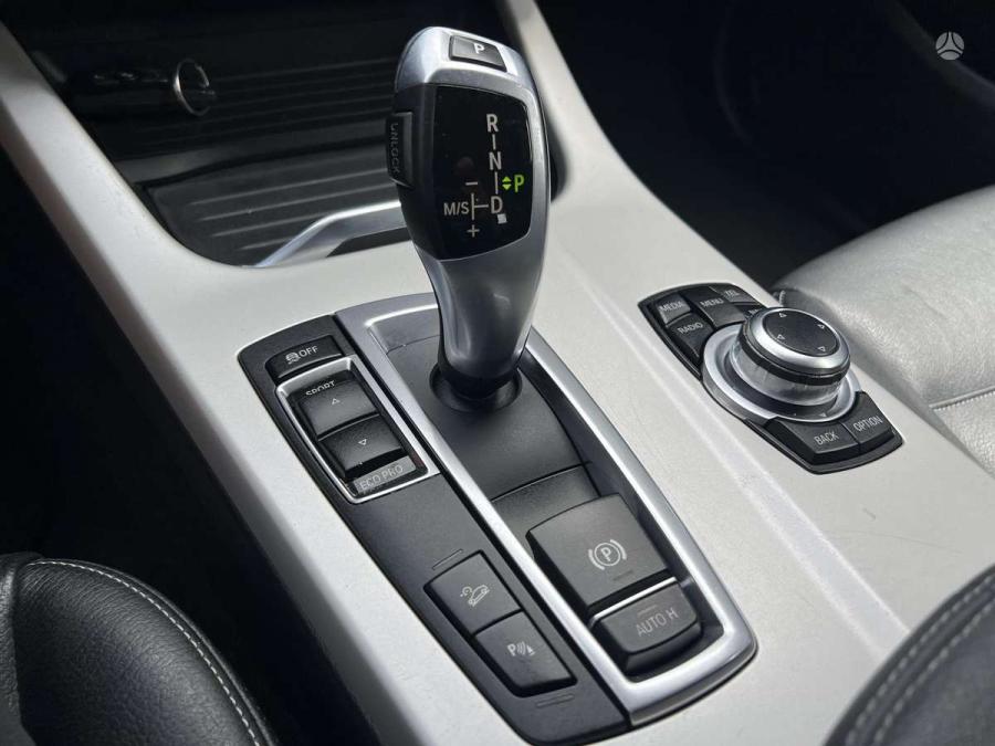 Grey BMW X3 2016 in Kaunas, with an engine capacity of 2.00 L and mileage of 235 thousand km for 12500 €, photo 20 on AUTOMOTO.COM.LV