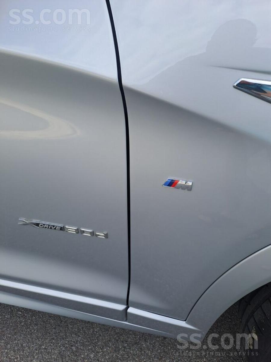 Grey BMW X3 2016 in Tukums, with an engine capacity of 3.00 L and mileage of 238 thousand km for 14900 €, photo 9 on AUTOMOTO.COM.LV