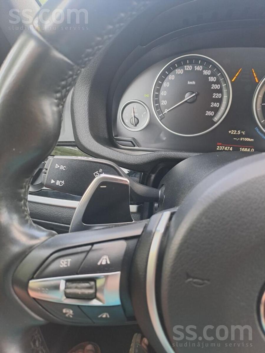 Grey BMW X3 2016 in Tukums, with an engine capacity of 3.00 L and mileage of 238 thousand km for 14900 €, photo 13 on AUTOMOTO.COM.LV
