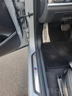 Grey BMW X3 2016 in Tukums, with an engine capacity of 3.00 L and mileage of 238 thousand km for 14900 €, photo 18 on AUTOMOTO.COM.LV