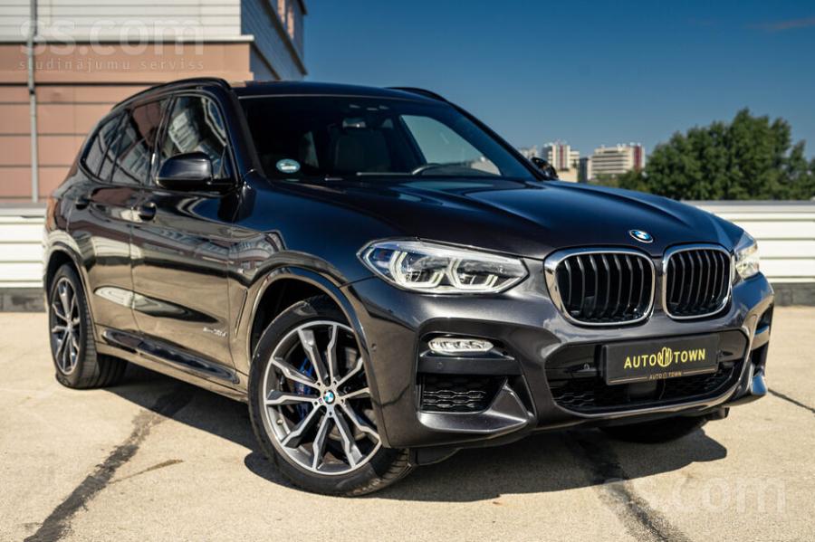 Grey BMW X3 2017 in Riga, with an engine capacity of 3.00 L and mileage of 219 thousand km for 24990 €, photo 5 on AUTOMOTO.COM.LV