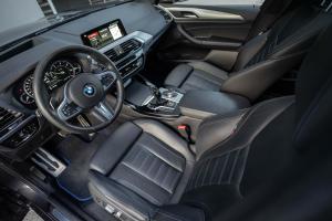 Grey BMW X3 2017 in Riga, with an engine capacity of 3.00 L and mileage of 219 thousand km for 24990 €, photo 12 on AUTOMOTO.COM.LV